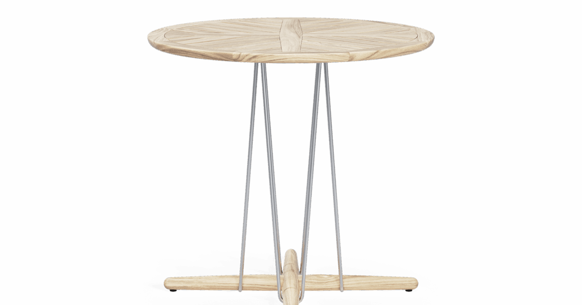 santiccioli.com | Carl Hansen & Søn E022 Ø80 | Embrace Outdoor Table