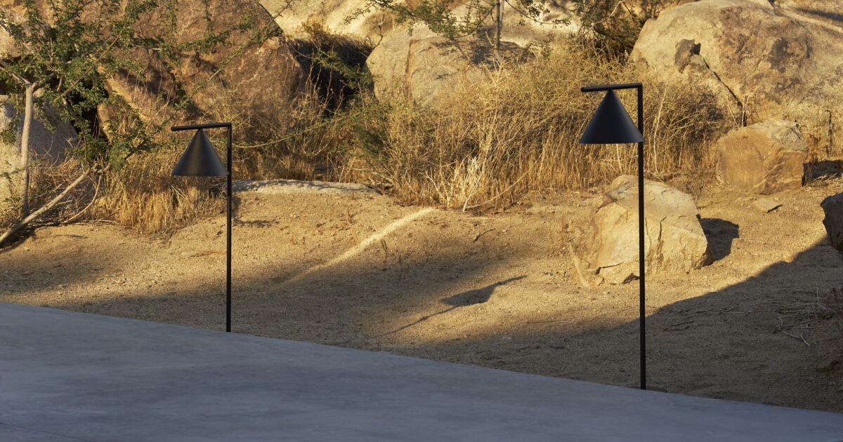 santiccioli.com | Captain Flint Bollard Outdoor