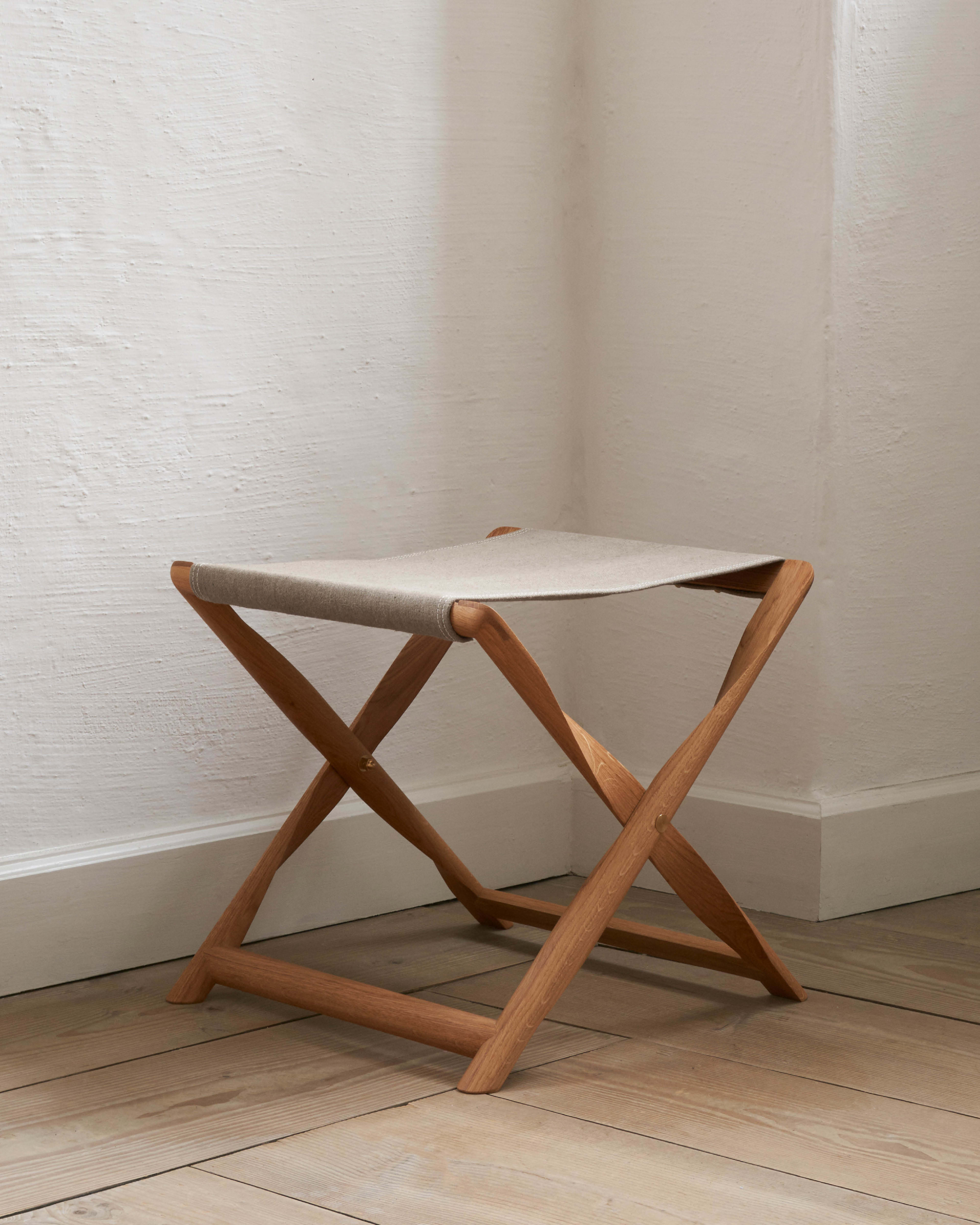santiccioli.com | Carl Hansen & Søn KK87830 | Propeller Stool
