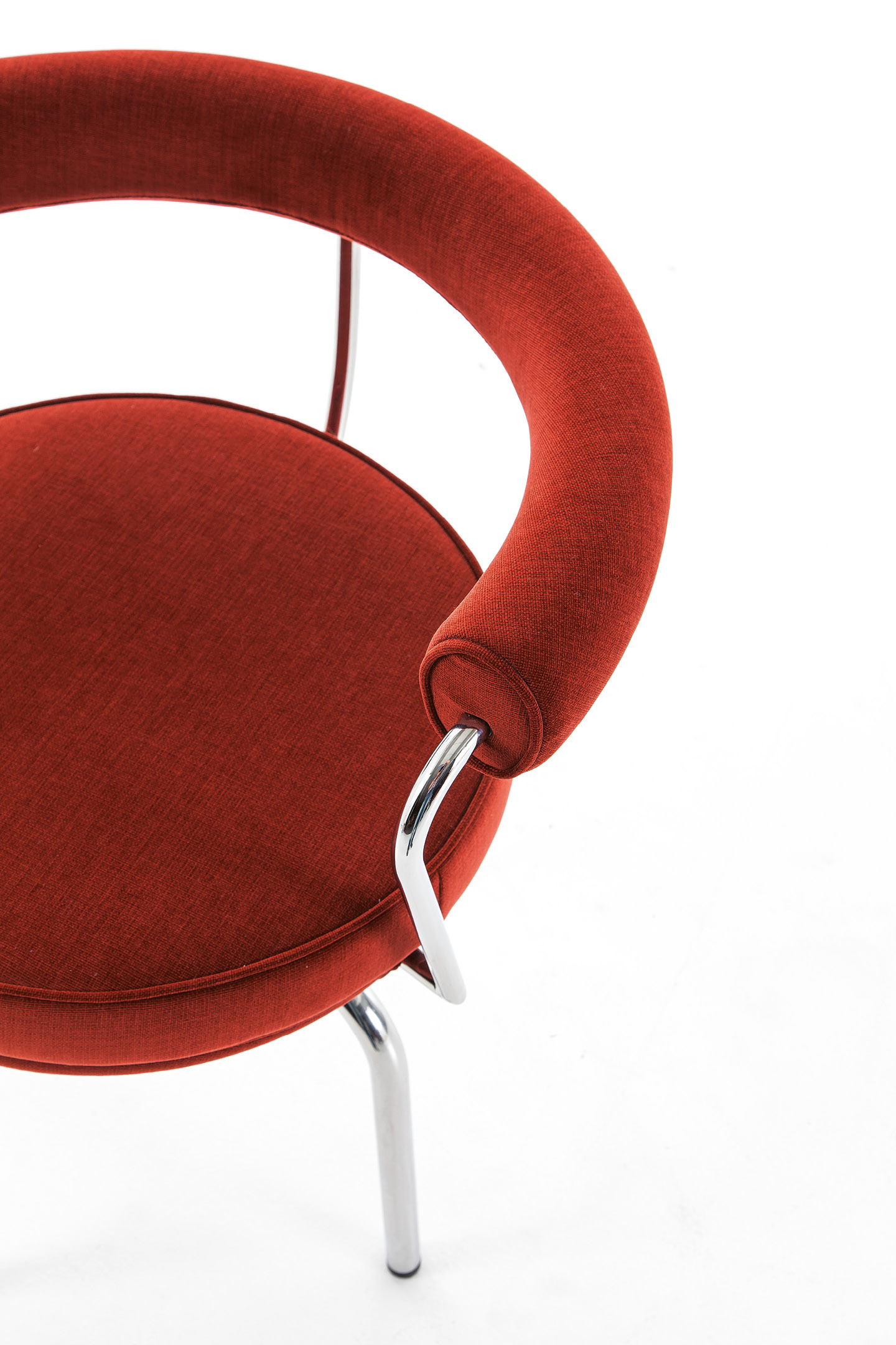 santiccioli.com | Cassina 7 Fauteuil tournant