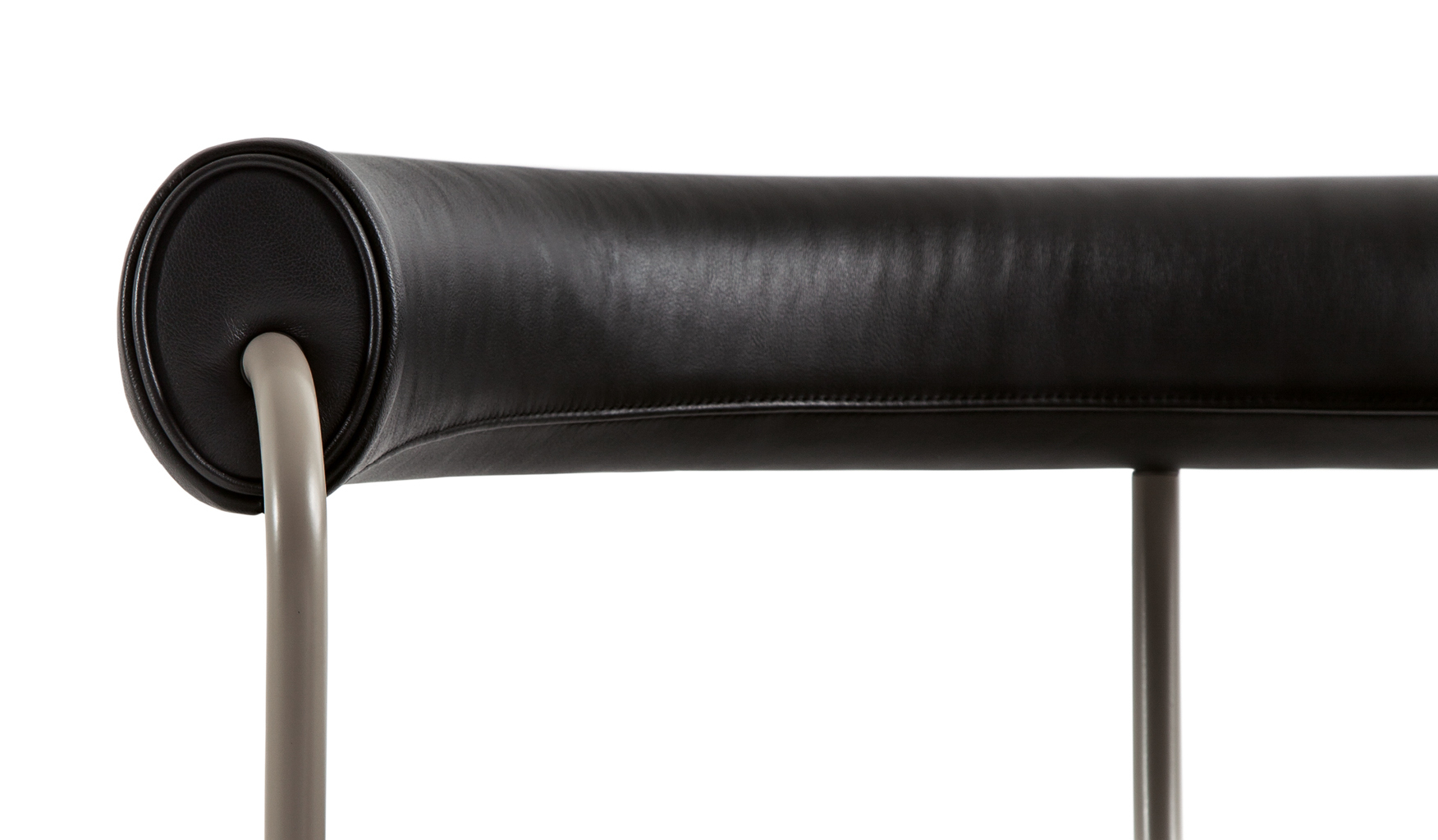 santiccioli.com | Cassina 7 Fauteuil tournant