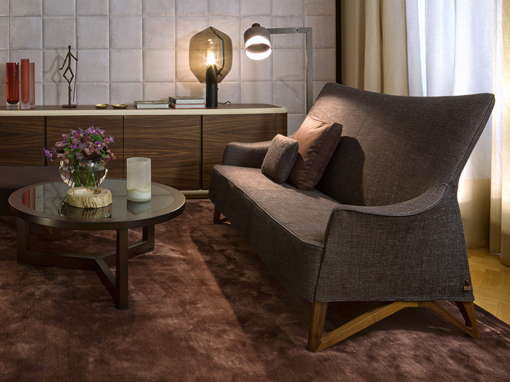 santiccioli.com | Giorgetti Mobius Sofa